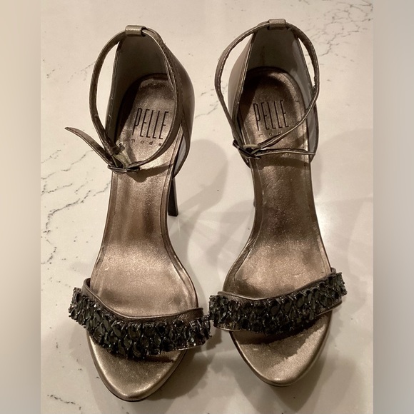 Pelle Moda | Shoes | Pelle Moda High Heels Metallic Shoes With Black ...